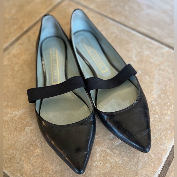 Marc Jacobs | Shoes | Marc Jacobs Halsey Black Leather Pointed Toe Mary ...